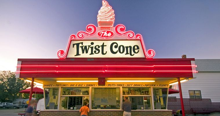 South Dakota Magazine: Culture & Art