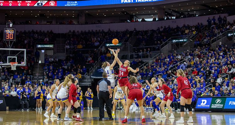 South Dakota Magazine: Celebrating Life in South Dakota